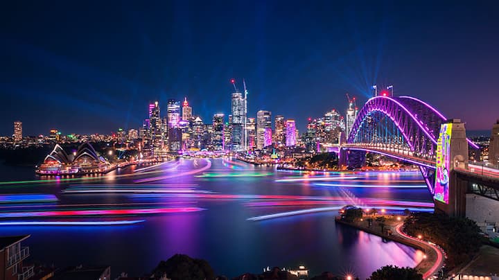 Opera & Harbour Bridge View Penthouse (3 Rooms) - Randwick