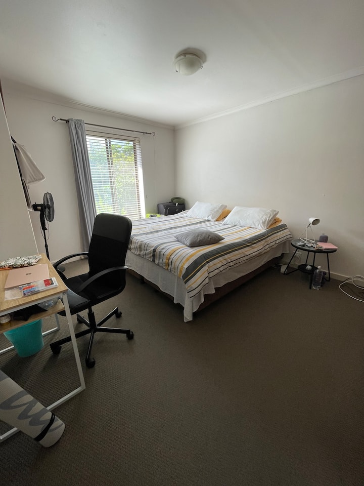 House Is Super Clean & Tidy! - Adelaide