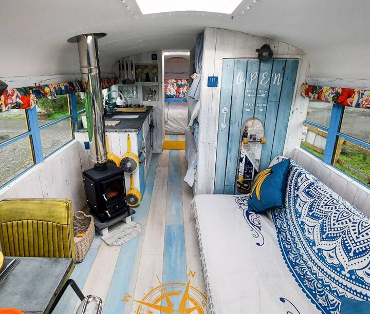 Long Beach! Gorgeous Converted American School Bus - Cheddar