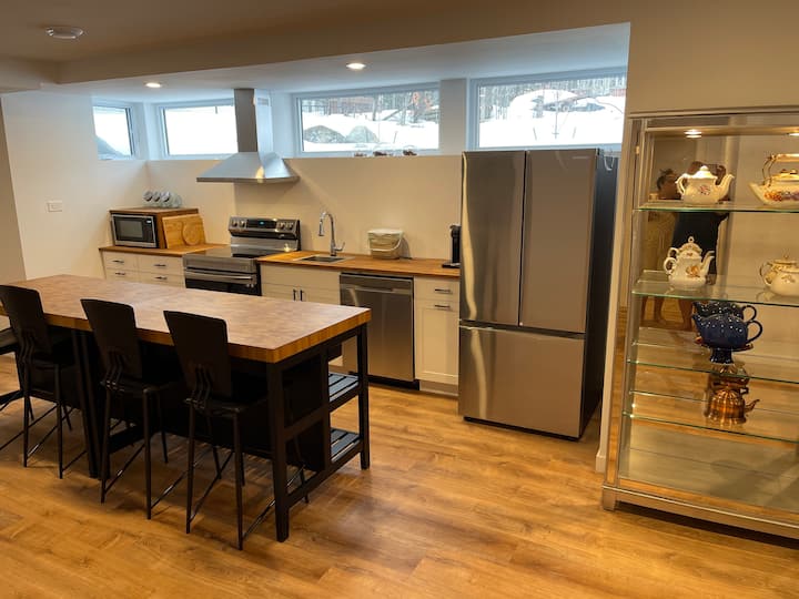 Chelsea Vacation Rentals & Homes - Quebec, Canada | Airbnb