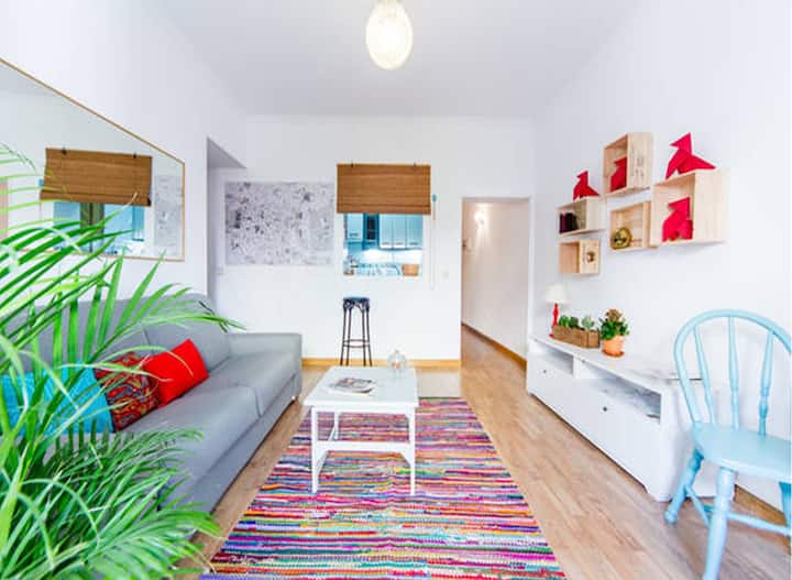 Apartamento En "La Latina" Con Dos Habitaciones - Madrid