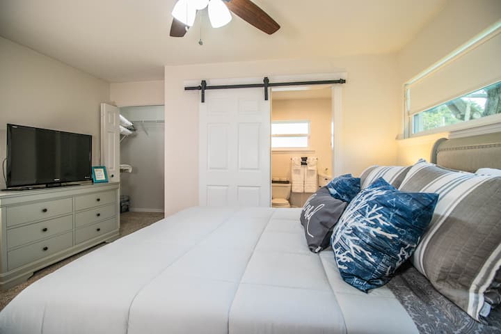 Pets Welcome! Cozy Sail Away Retreat! - Lakeland, FL