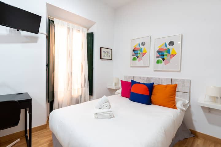 Cuna Sevilla By Thegoodtourist - Sevilha