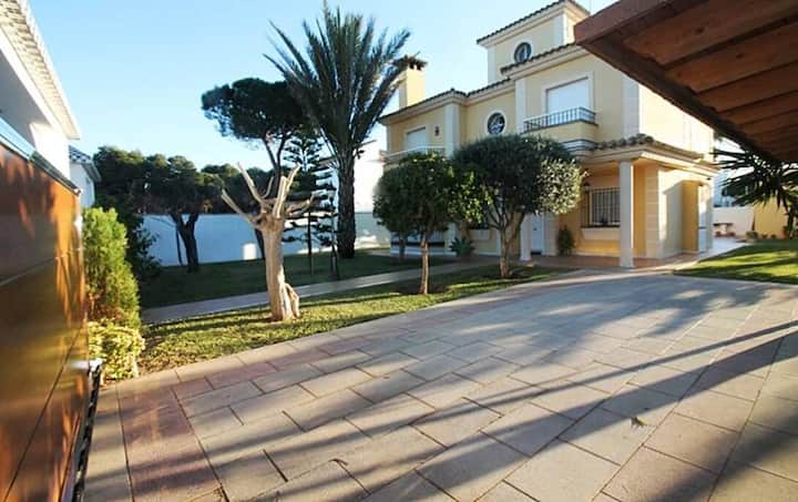 Chalet Junto A La Playa - Chiclana de la Frontera