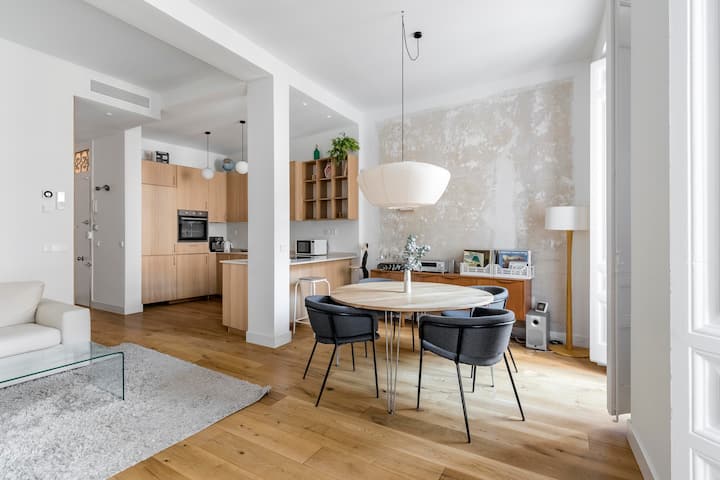 Diseño Y Comodidad. Con Vídeo Proyector Y Netflix - Madrid