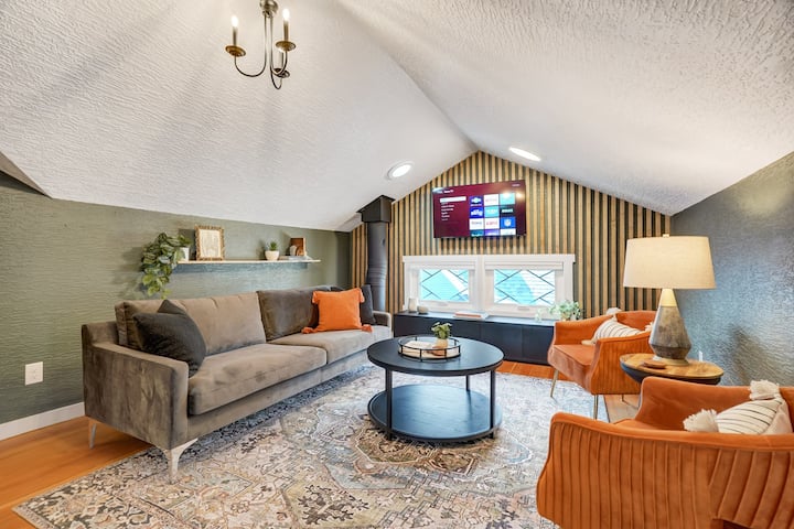 Boutique Dwntown Oasis: *Hot Tub*+walk To Coffee - Colorado Springs