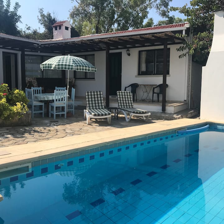 Hidden Cottage Villa With Pool - Kyrenia