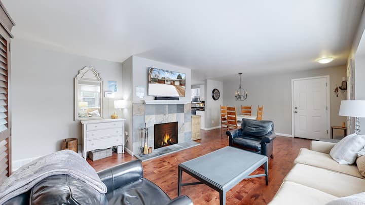 Private Four Bedroom Large Home With Yard And Gara - Littleton, CO