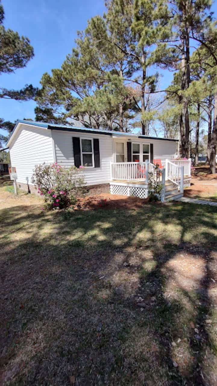 The Beach Retreat - Holden Beach, NC