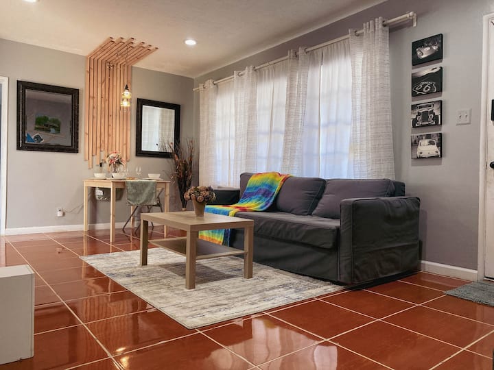 Rustic Retreat Near Disney ! - Orange, CA