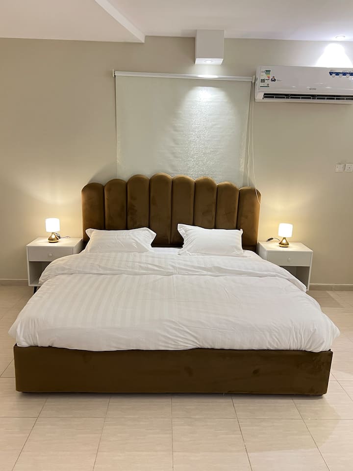 غرفة فاخرة سرير كينج New Deluxe Room King Bed - Medina, Saudi Arabia