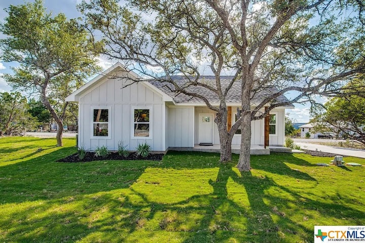 Fun New Lake House! - Canyon Lake, TX