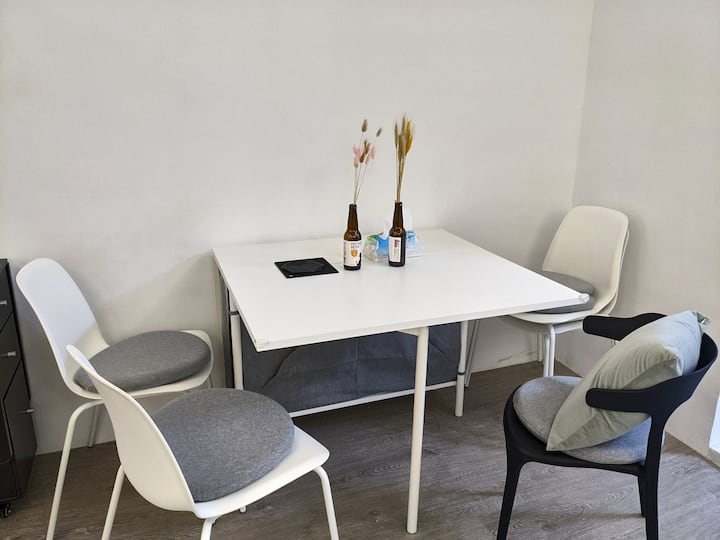 西湖明亮公寓 Xihu Mrt Bright Bedsit-b Room - Taipei