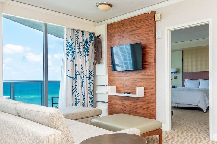 Ocean View Resort • 2br/2ba • Spacious 1600sf - Sunny Isles Beach, FL