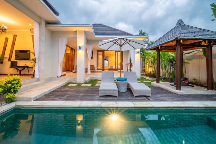 Degung Villa Seminyak 2br. - Kuta