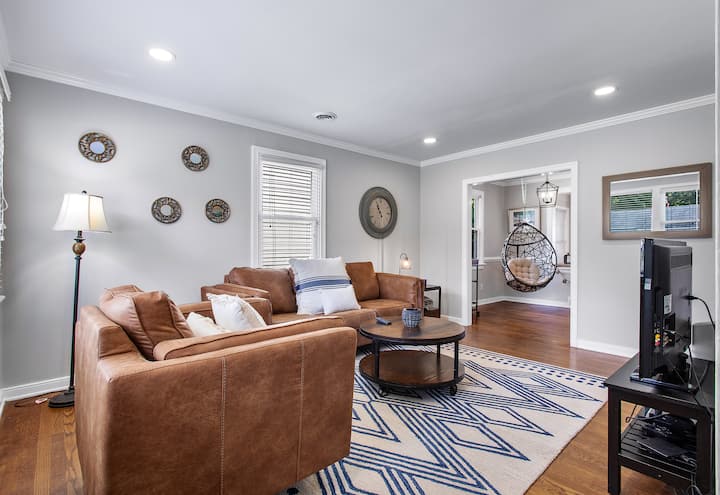 Private, Tranquil Living In Historic Rva Awaits! - Richmond, VA