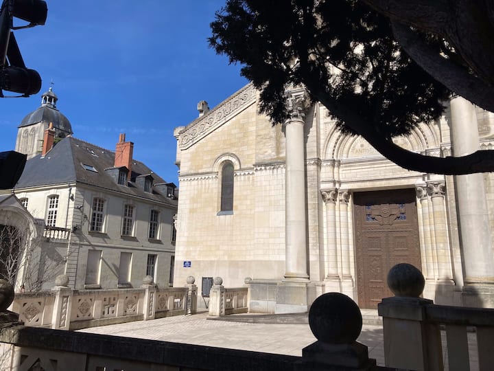 A Bas Les Choux - Tours