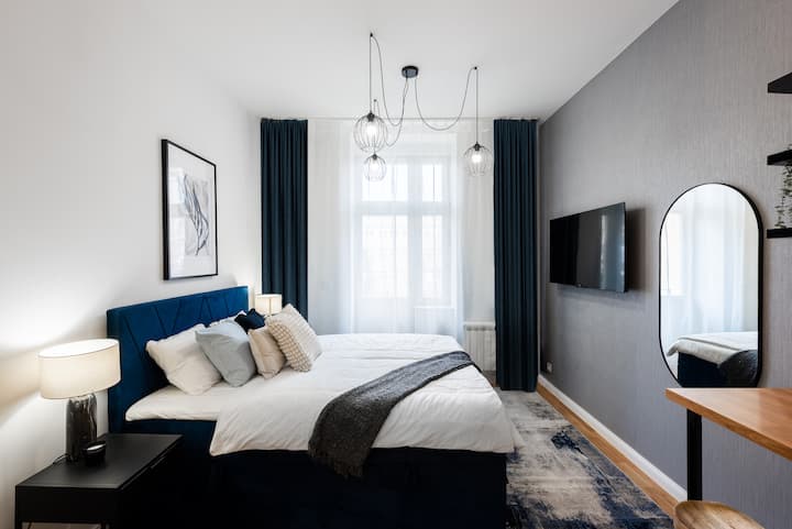 Charles Sq. Stylish & New Studio - Praga