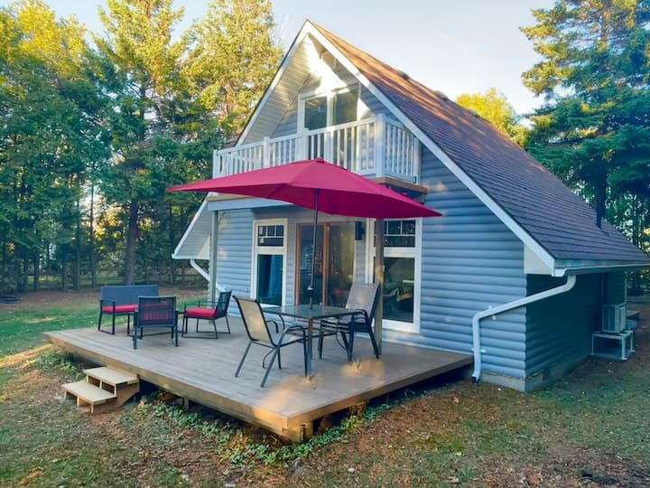 The A-frame On Quaid's Bay - Goderich
