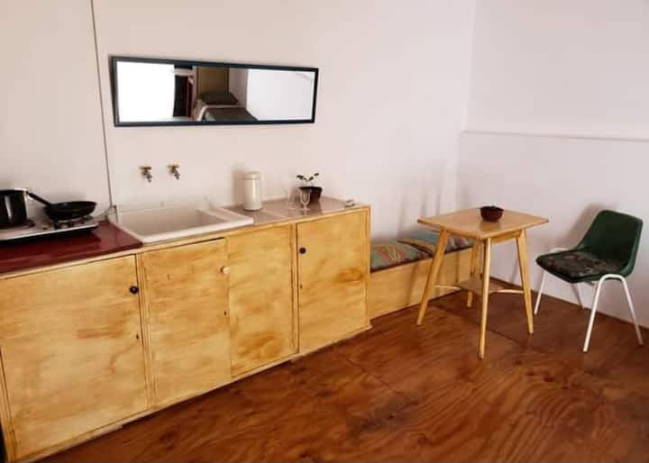 Independiente Y Soleado Estudio - San Martín, Argentina