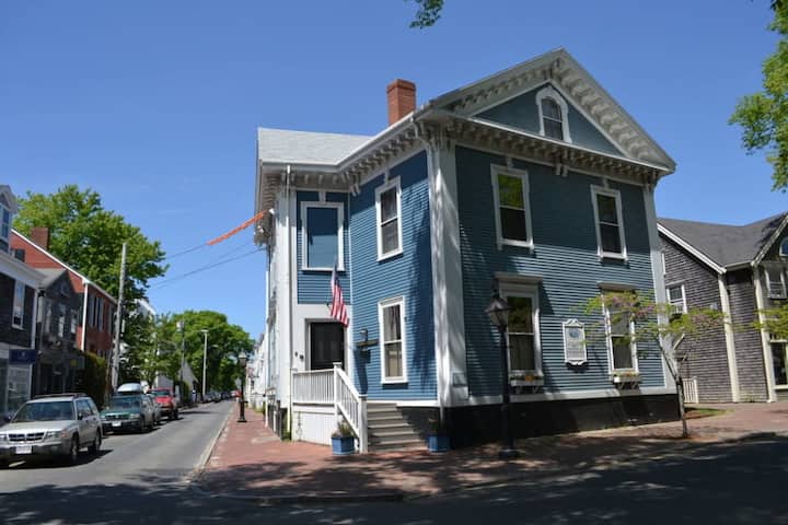 Aurora - Nantucket, MA