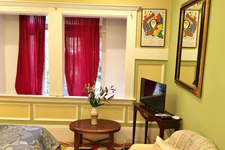 Elegant 2nd Floor Studio >> 12 Min Walk To Campus - バークリー, CA