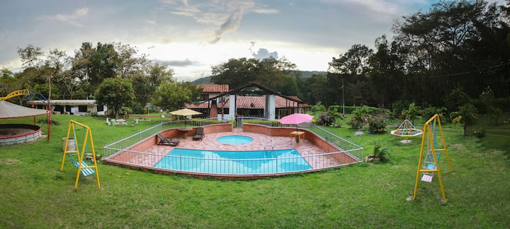 Finca Campestre Con Piscina Ideal Para La Familia - Pinchote