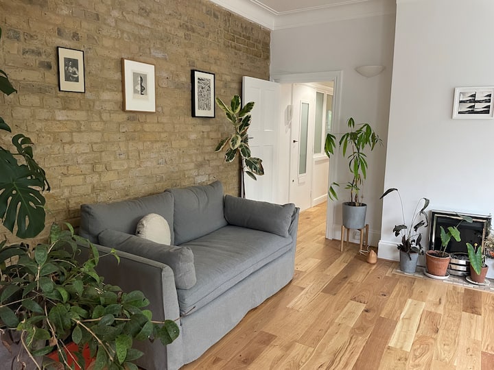 Tranquil, Garden Apartment, 10 Mins Walk To Beach - Southend-on-Sea