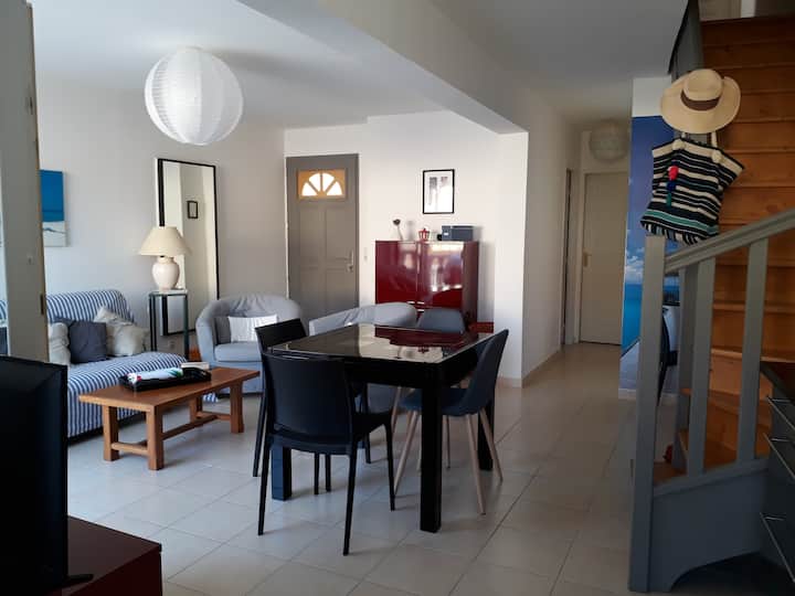 F4 Lumineux Avec Garage Au Centre De Valras Plage - Valras-Plage