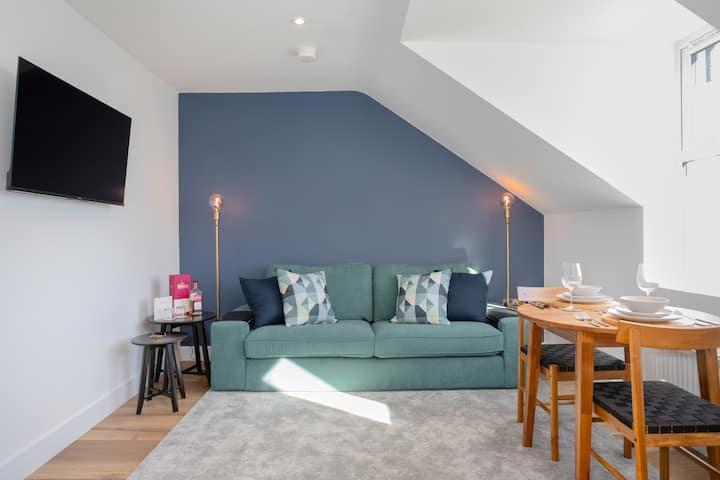 Chic City Retreat - Belfast