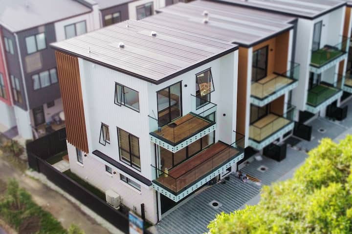 Luxury & Designer Living - オークランド