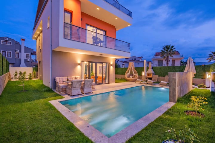 Luxury 3 Bedroom Villa With Jacuzzi In Fethiye - Fethiye