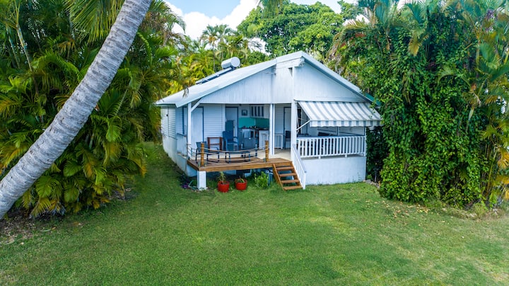 Bungalow Courcelles Ste Anne  'Cocotier' - Vue Mer - Guadeloupe