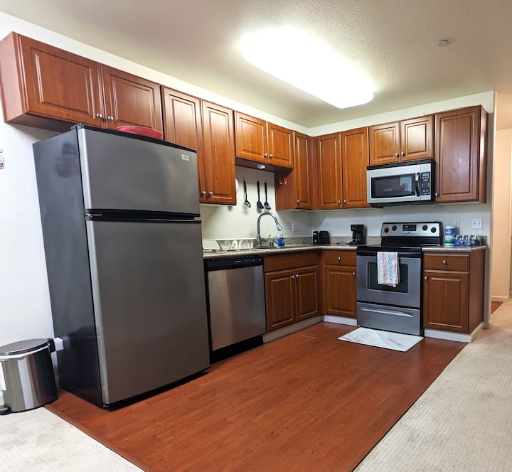 Nice Entire 2br/2ba Condo With Free Garage Parking - San Jose, CA