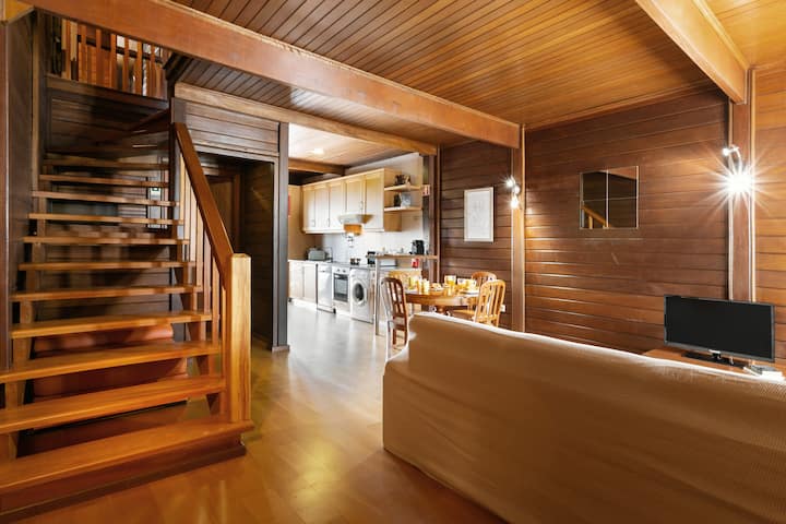 Unique Wooden Cottage - Surf & Golf - Vau