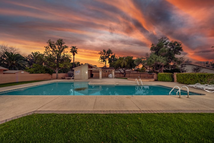 Pool | Quiet | 3 Br & 2 Ba | Fenced | Garage - Tucson, AZ