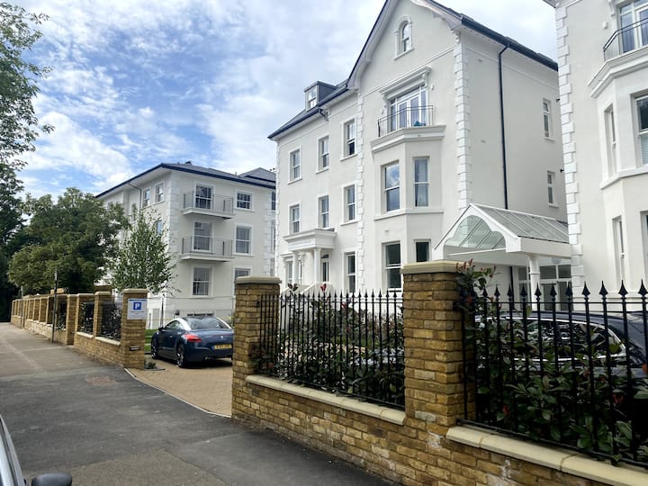 Modern Flat - 25 Min To Big Ben - Surbiton