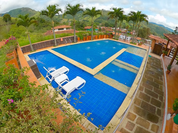 Cabaña Familiar Con Excelente Vista A Las Montañas - Bochalema