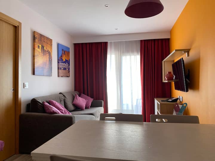 Aparthotel.4 Personas. Día 25 Abandonar A Las 11h - Peníscola