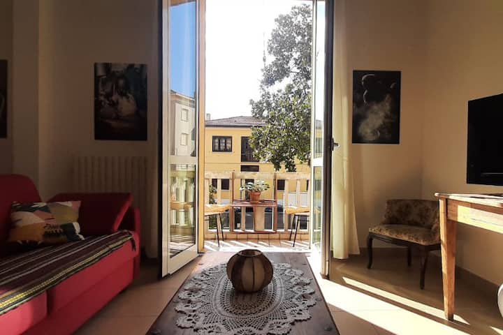 Grazioso Ampio Bilocale Con Posto Auto - Bologna Guglielmo Marconi Airport (BGA)