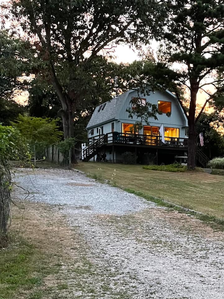 Peaceful Island Getaway On Prudence Island - Rhode Island