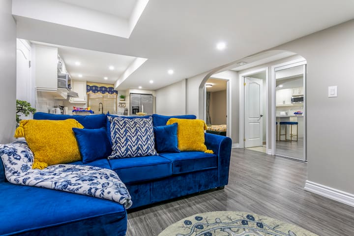 Luxury Apartment In Brampton - Brampton