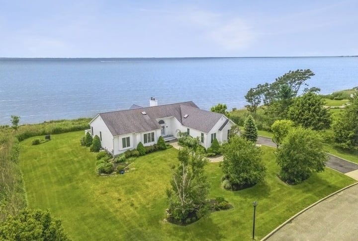 Ny Waterfront Home With Private Beach Access - Patchogue, NY
