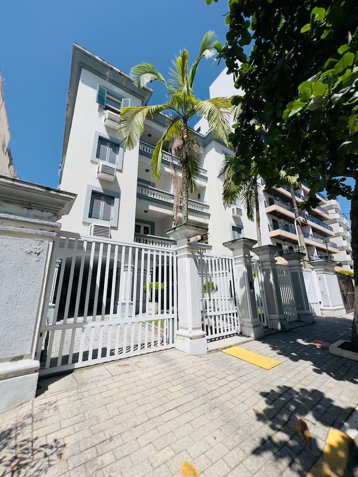Apartamento Praia Da Enseada Guarujá (Apzinho25) - Guarujá