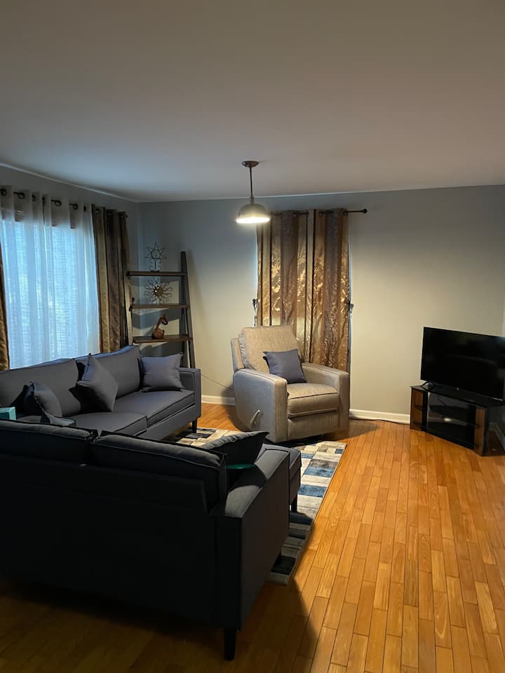 Home In Chicago's South Shore - Chicago, IL