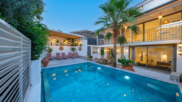 Charming 3bed Villa W/ Pool, Very Close To Centre - Kalkan