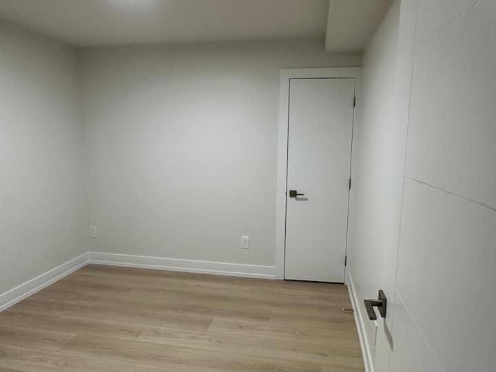 It Is A One Bedroom Suite - New Westminster