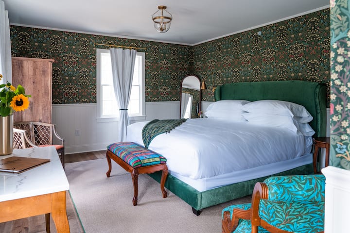 The Millbrook Inn William King - Millbrook, NY