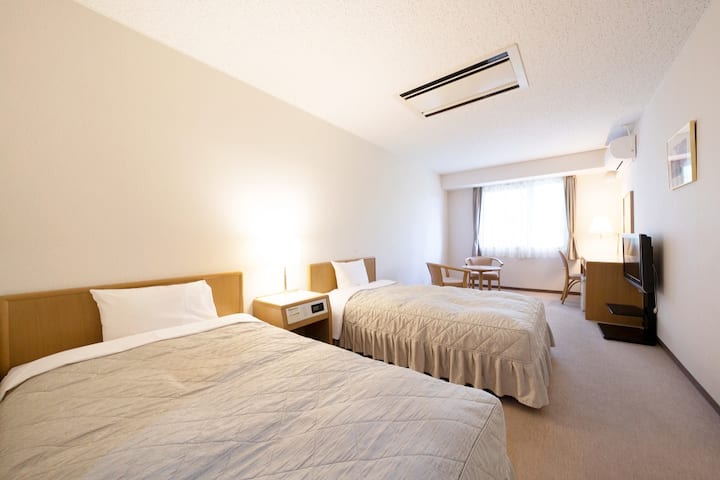 Non-smoking/twin Room With Breakfast/2 Ppl - 土岐市