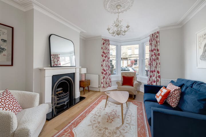 Fabulous House Only 10-minutes Walk To Roman Baths - Bath